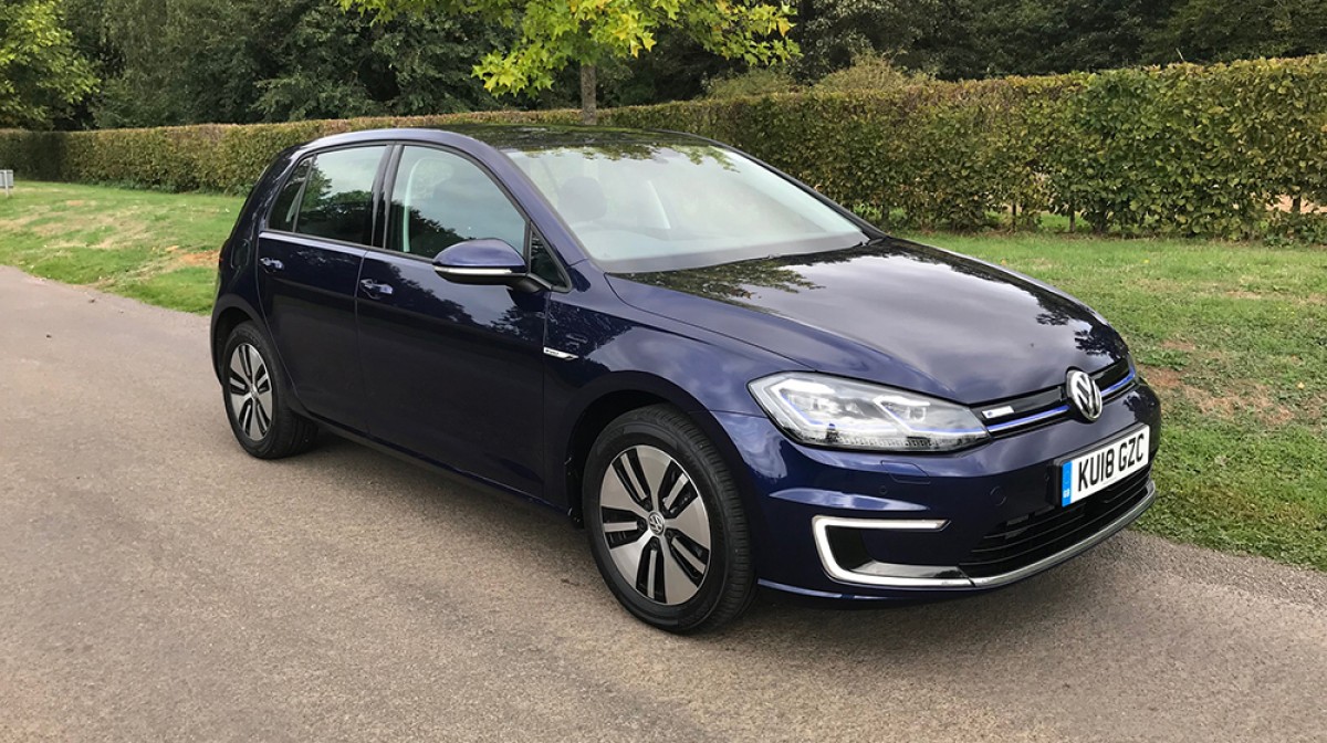 Volkswagen e-Golf 2018 Review | Regit
